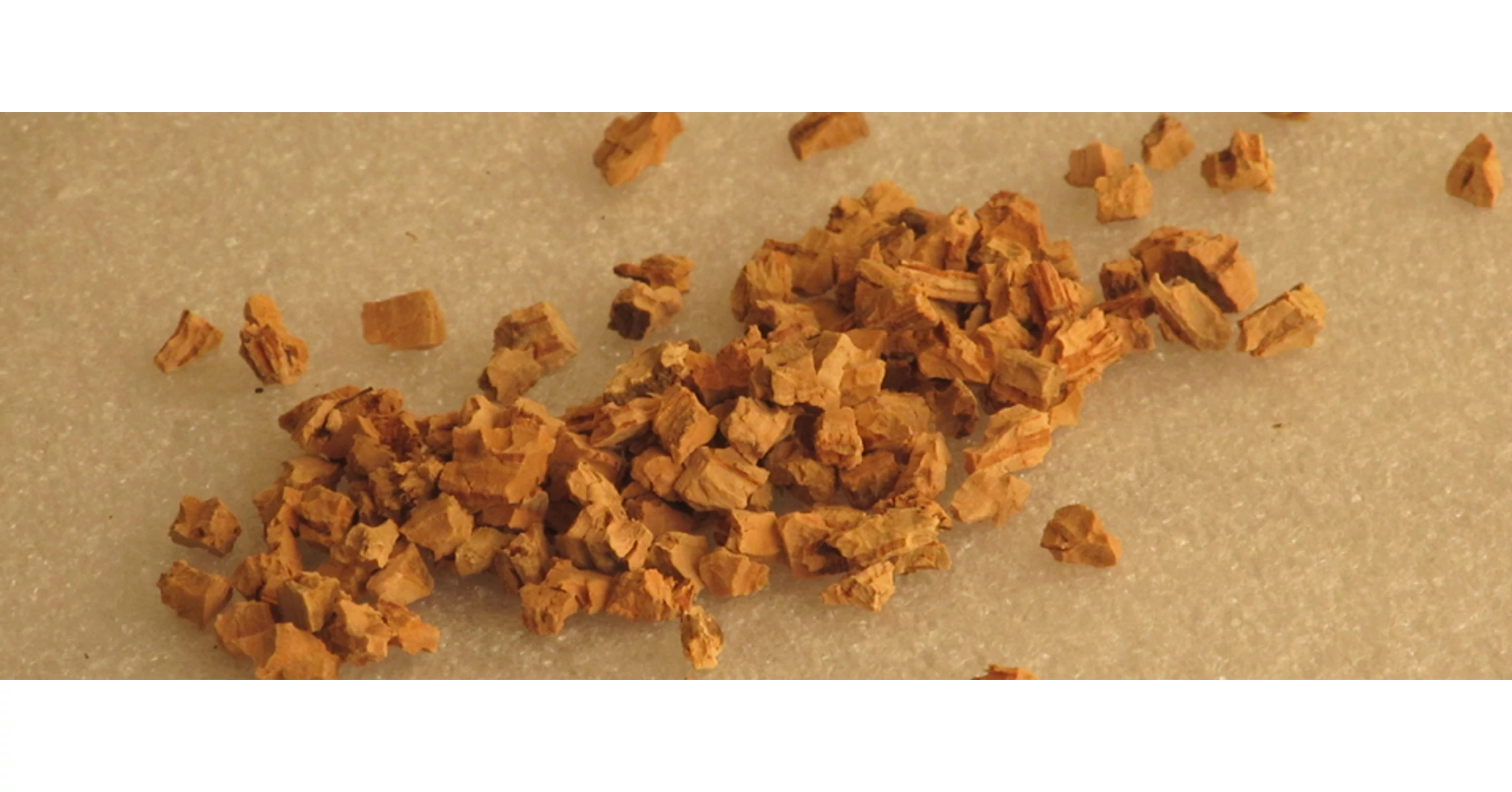 Parafa granulátum 1-2 mm, (25kg/zsák) Nature 190 - Parketta, parafa ...